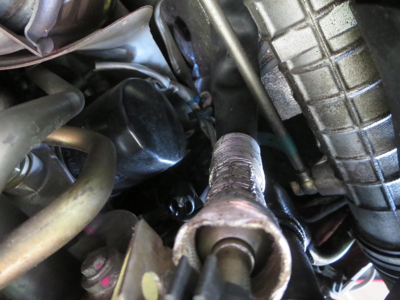 ヌヴォラレッドの156GTA点検 | 輸入車の丁寧な修理ならMPI メサイアパーツインク 埼玉県所沢市